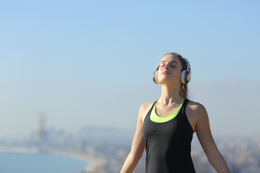 How to Breathe While Running - a Comprehensive Guide