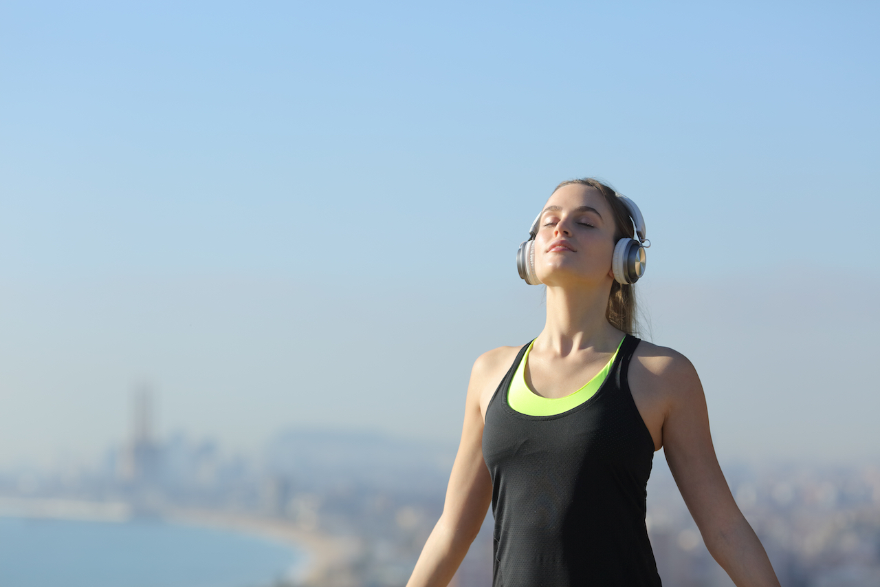How to Breathe While Running - a Comprehensive Guide